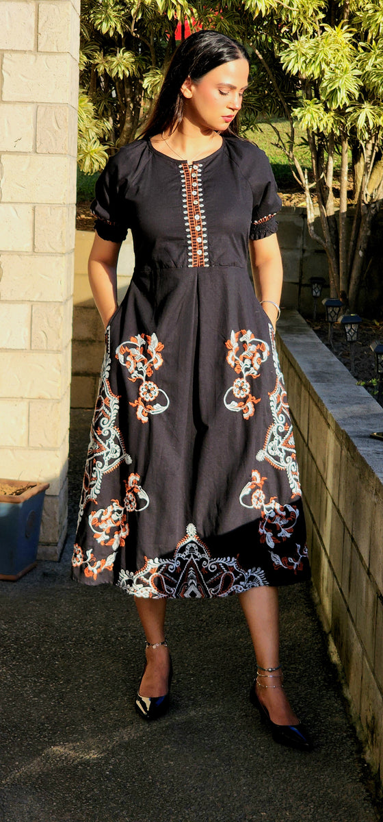 Zet Black dress – Infinity attractions